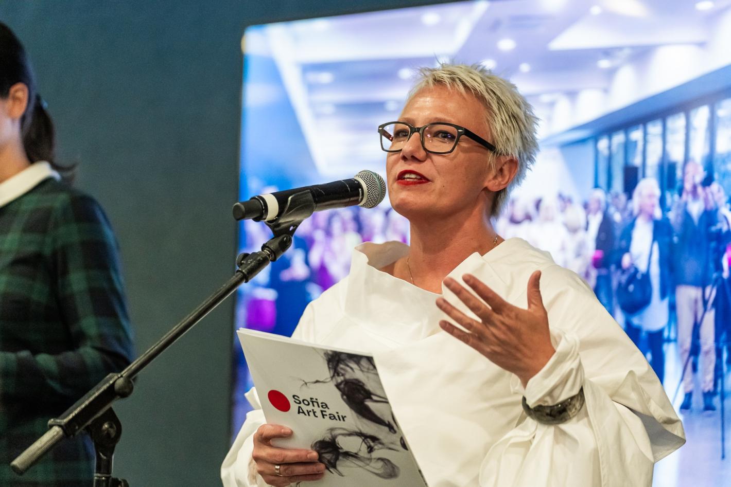 Кметът на София Васил Терзиев откри второто издание на Sofia Art Fair ...